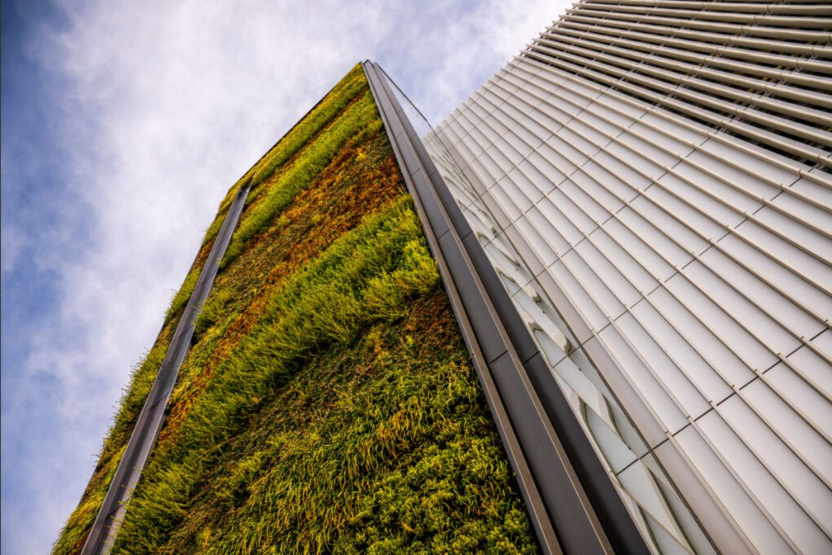 Smart Cities World - Transport hubs - Manchester opens innovative ...